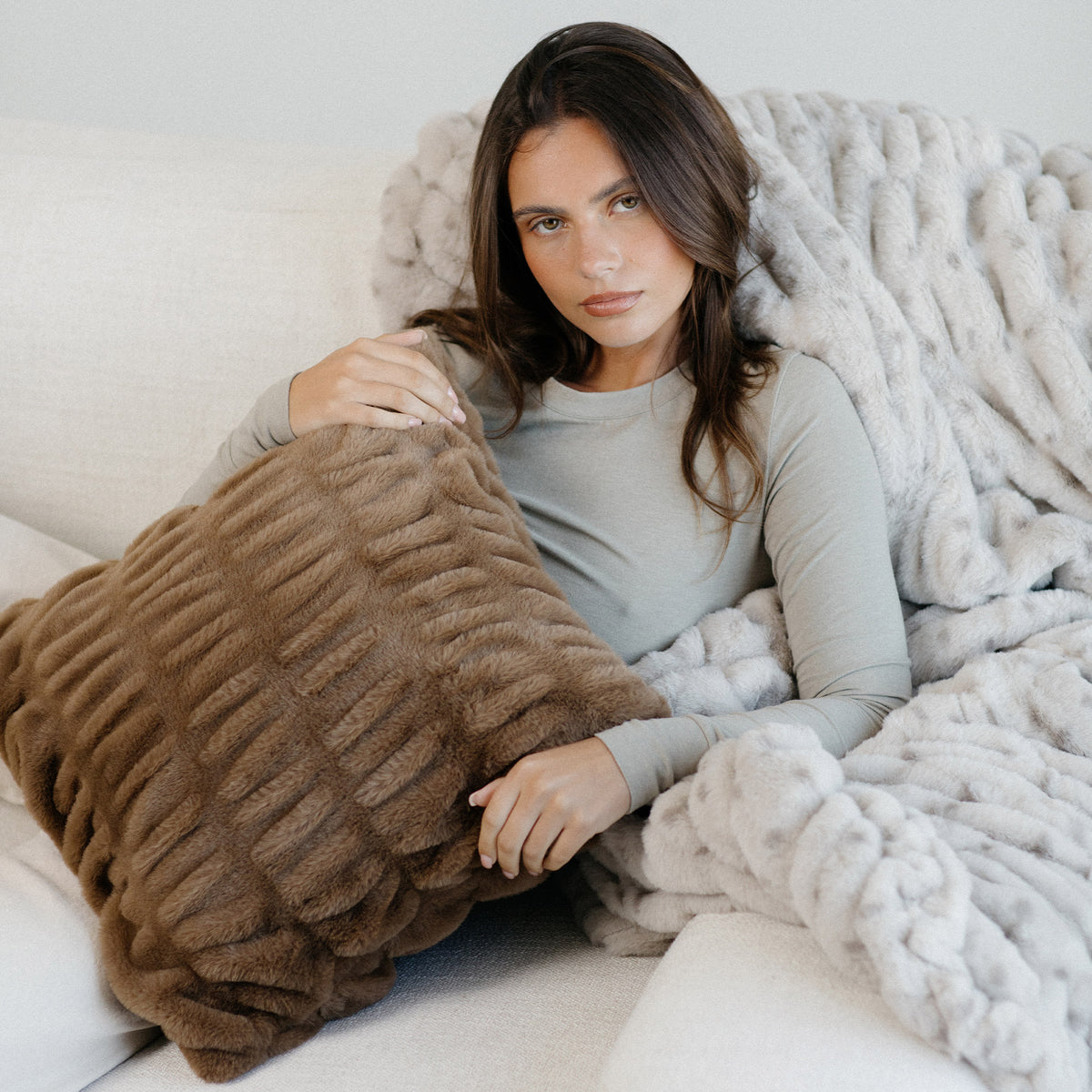 Desert Dune Pillow – Lola Blankets